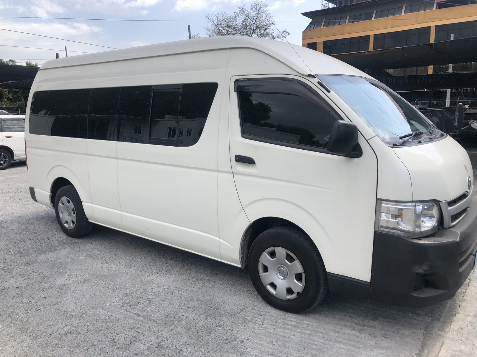 2013 TOYOTA HIACE DX | SOPI Motors